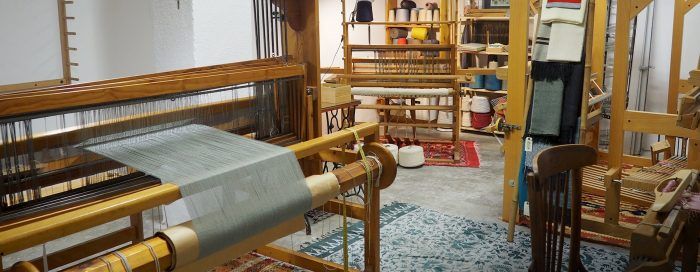Textiles tejidos a mano con telar tradicional - Alilia Telar artesano
